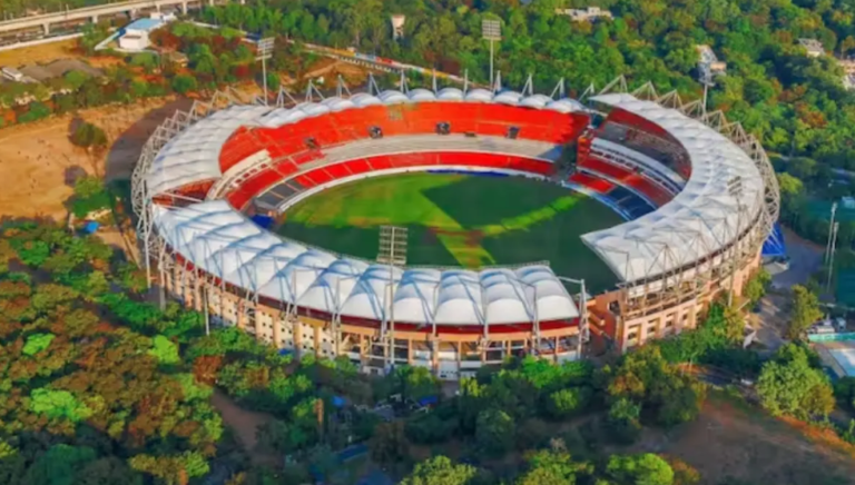 Top 10 Largest Cricket Stadiums In India