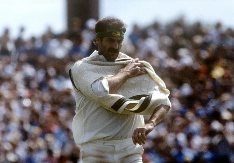 Top 10 Best Australian Fast Bowlers - Sports Samrath