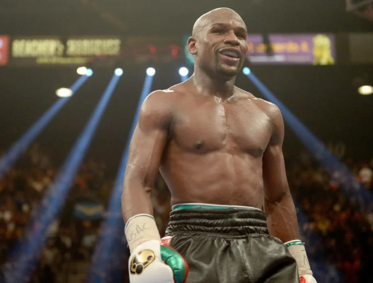 Top 10 Greatest Boxers Of All Time - Sports Samrath