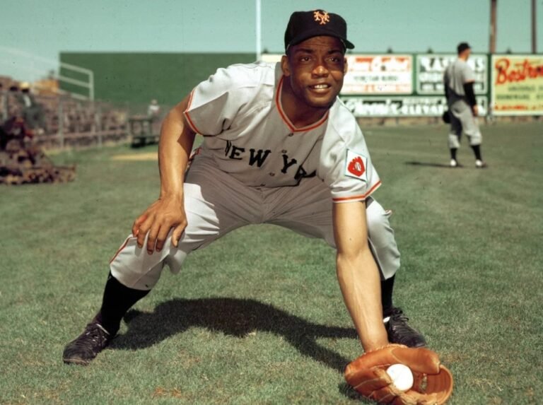 Top 10 Greatest MLB Players Of All Time